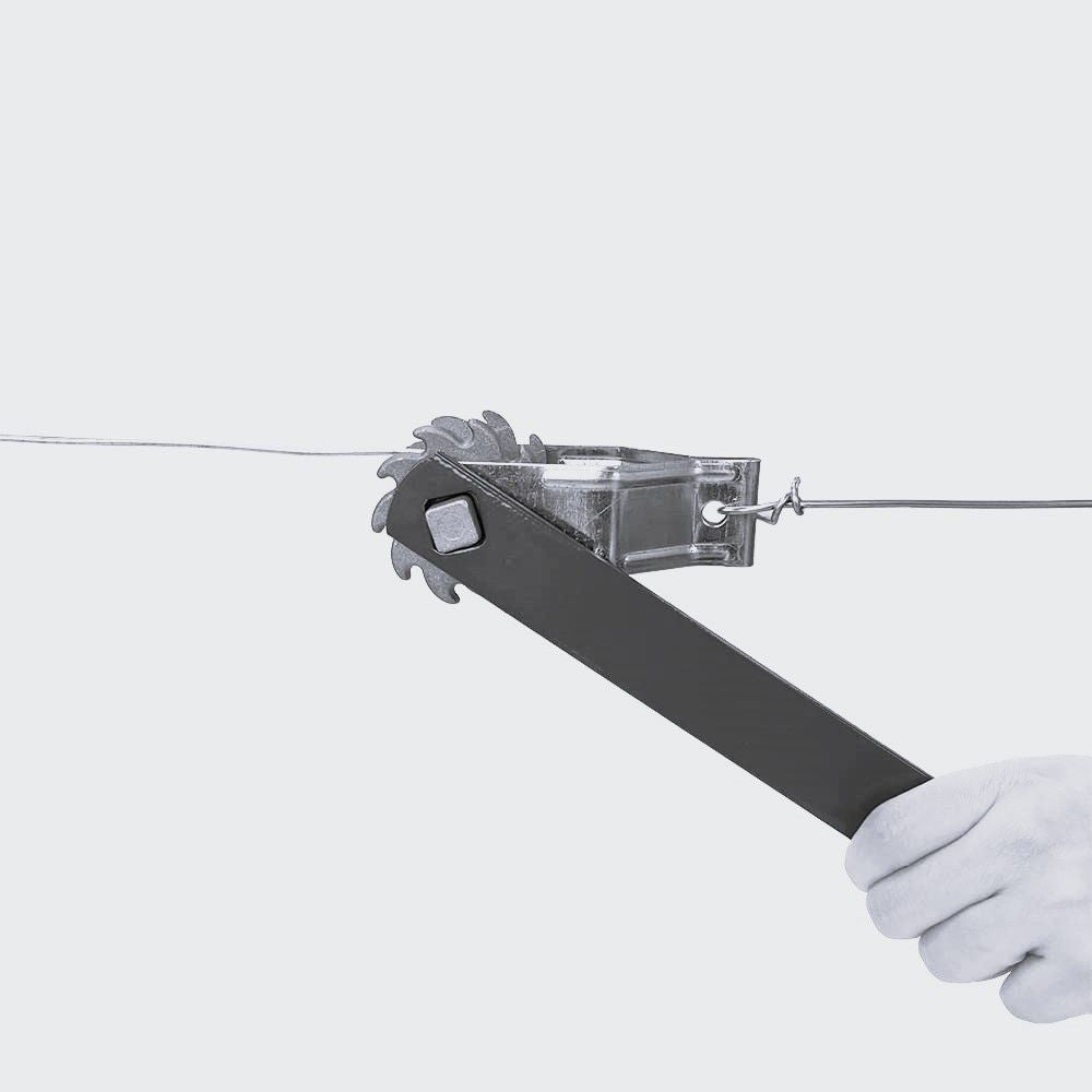 Taragate Permanent Wire Strainer Tool — EquinePlus Supplies